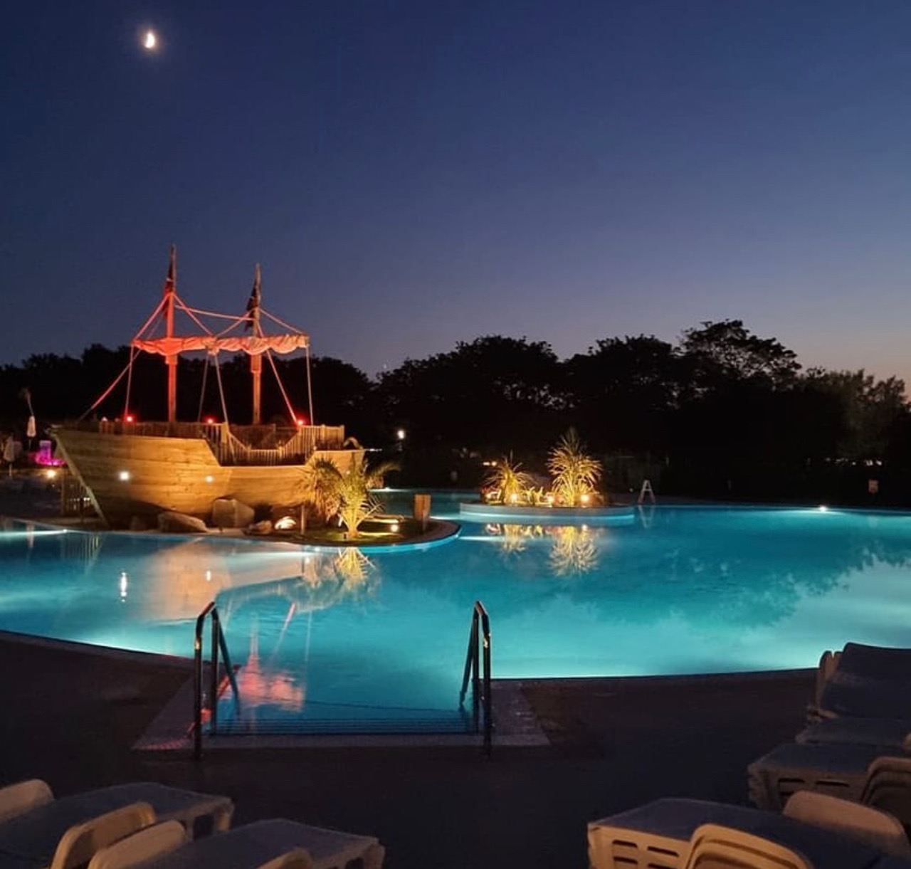 About Us – Orca Pools